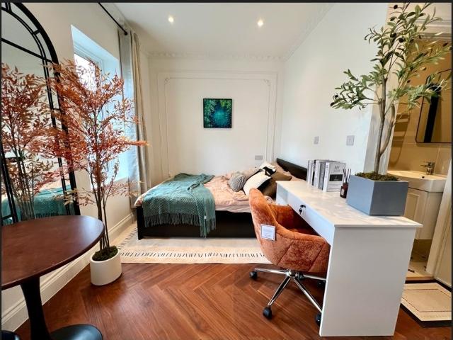 Apartment at Drapers Road, Greater London