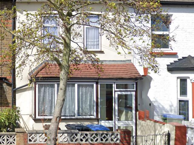 Apartment at Drapers Road, Greater London