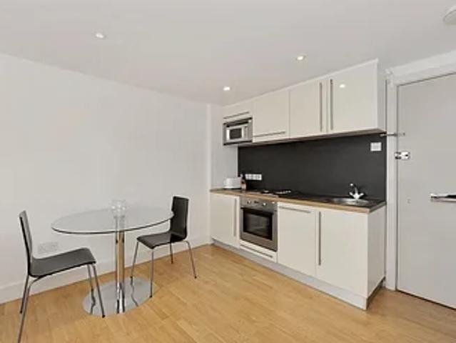 Apartment at Draycott Avenue, Greater London