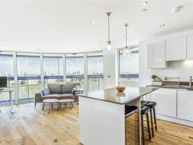 Apartment at Dreadnought Walk, Greater London
