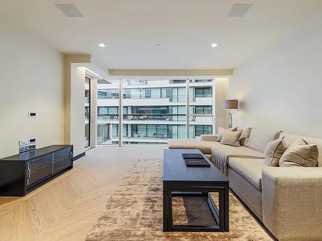 Apartment at Duchess Walk, Greater London