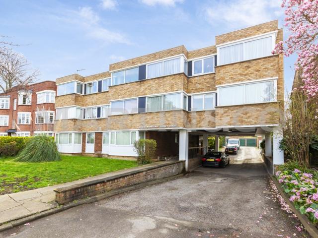 Apartment at Dudley Court, Greater London