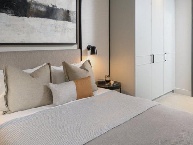 Apartment at Duke of Wellington Avenue, Greater London