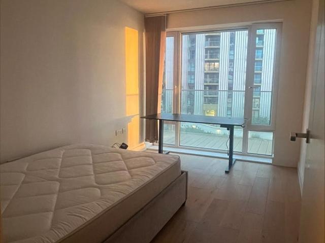Apartment at Duke of Wellington Avenue, Greater London