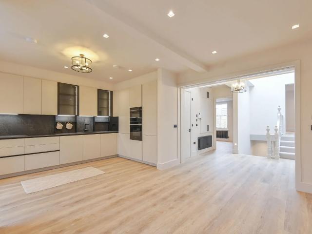 Apartment at Duke of York Square, Greater London