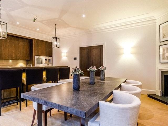 Apartment at Duke Street, City of Westminster