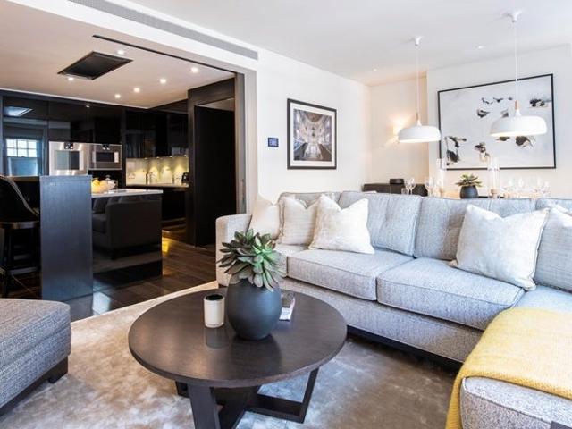 Apartment at Duke Street, City of Westminster