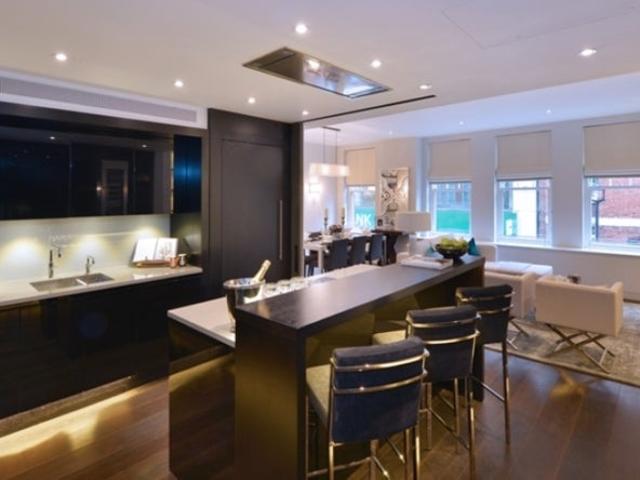 Apartment at Duke Street, City of Westminster
