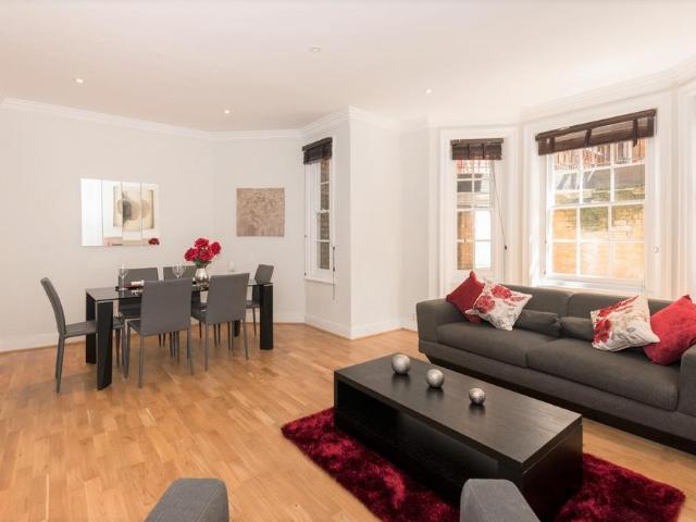 Apartment at Duke Street, City of Westminster
