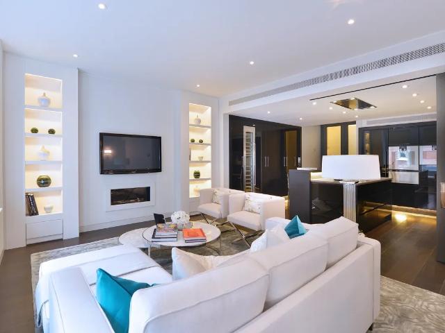 Apartment at Duke Street, City of Westminster