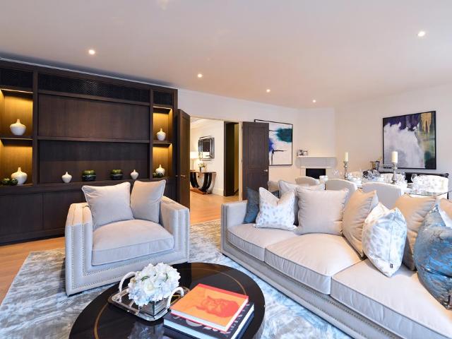 Apartment at Duke Street, City of Westminster