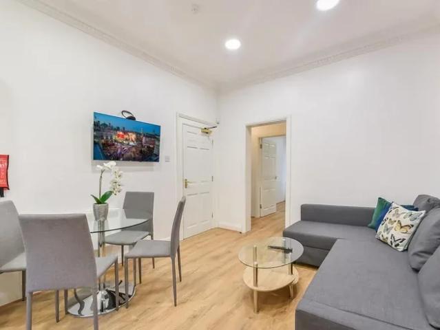 Apartment at Duke Street St James's, City of Westminster