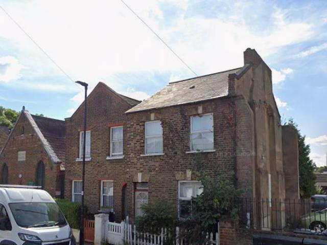 Apartment at Dunbar Street, Greater London