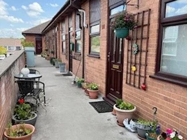 Apartment at Dunbeath Avenue, Rainhill