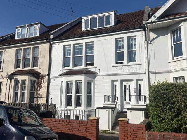 Apartment at Dundonald Road, Bristol