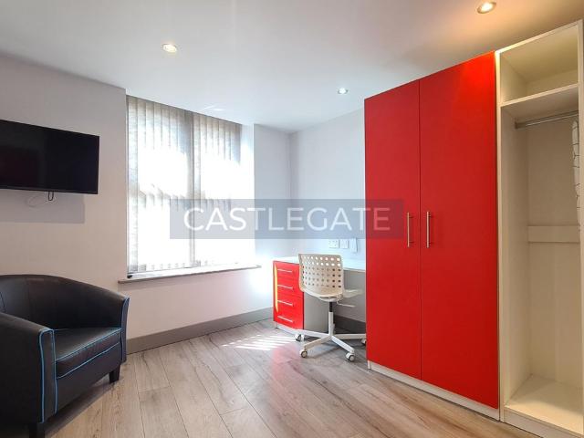 Apartment at Dundas Street, Kirklees