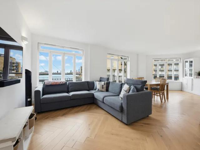 Apartment at Dundee Wharf, Greater London