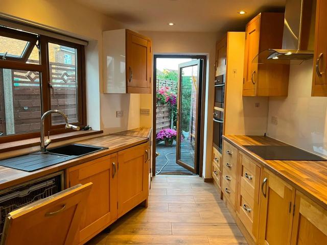 Apartment at Dunedin Road, Greater London