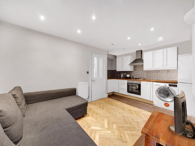 Apartment at Dunlace Road, Greater London