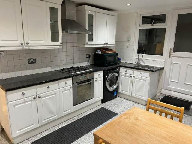 Apartment at Dunsmure Road, Greater London