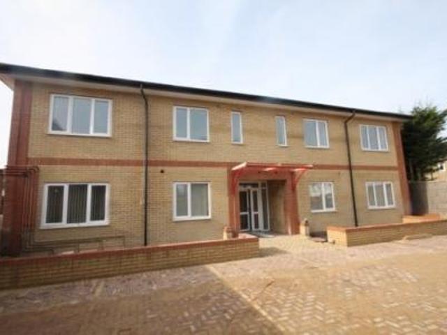 Apartment at Dunstable Road, Luton