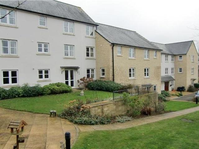 Apartment at Dunstan Avenue, West Oxfordshire