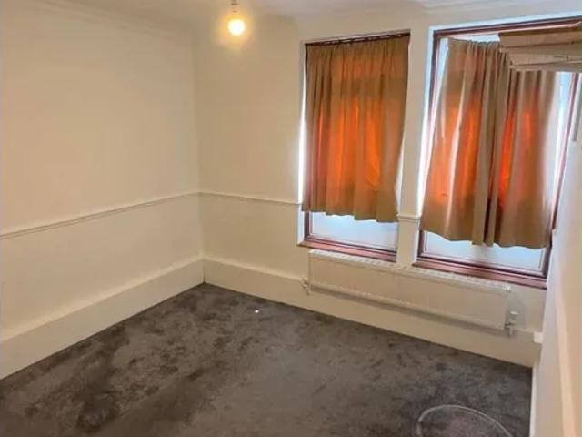 Apartment at Dunster Close, Greater London