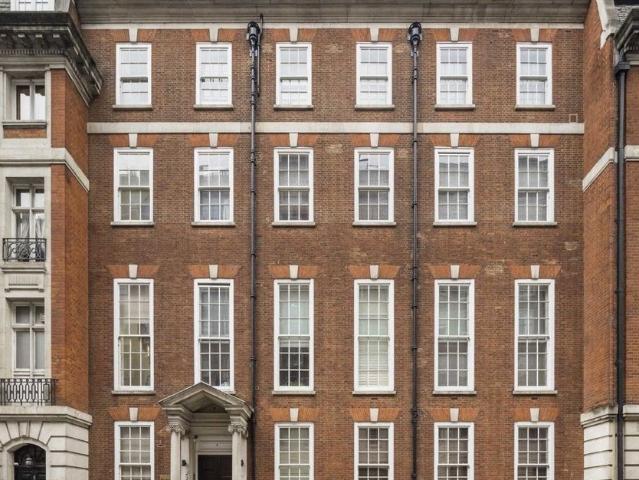 Apartment at Dunraven Street, City of Westminster
