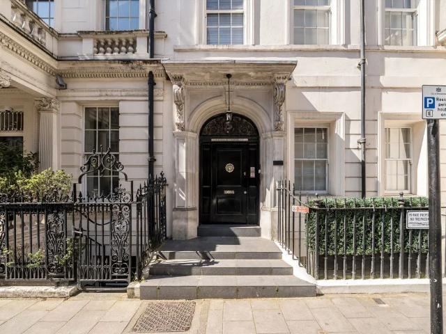 Apartment at Dunraven Street, City of Westminster