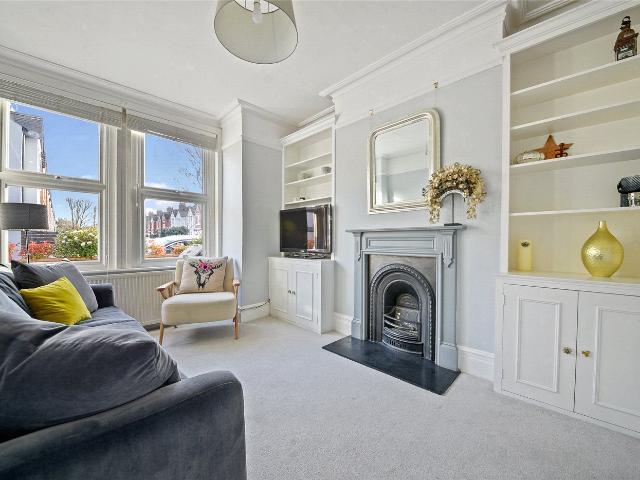 Apartment at Dunraven Road, Greater London