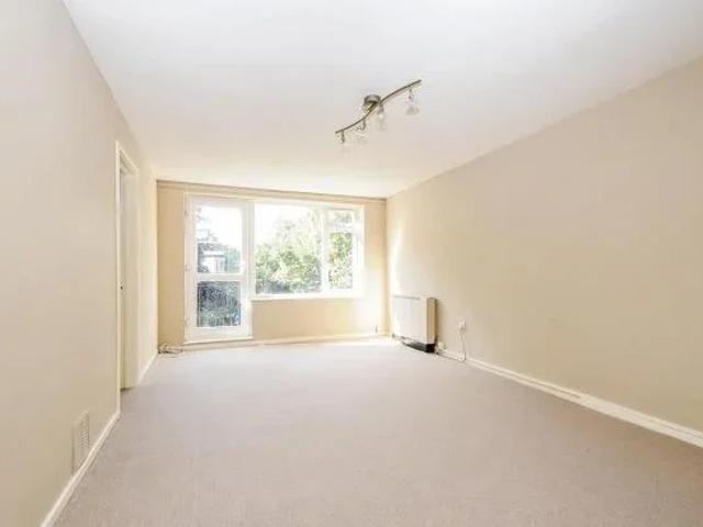 Apartment at Durham Road, Greater London