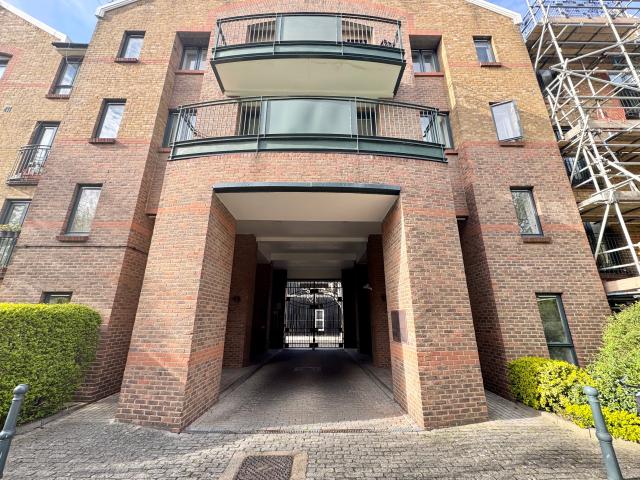 Apartment at Durward Street, Greater London
