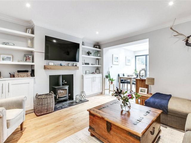 Apartment at Dyne Road, Greater London