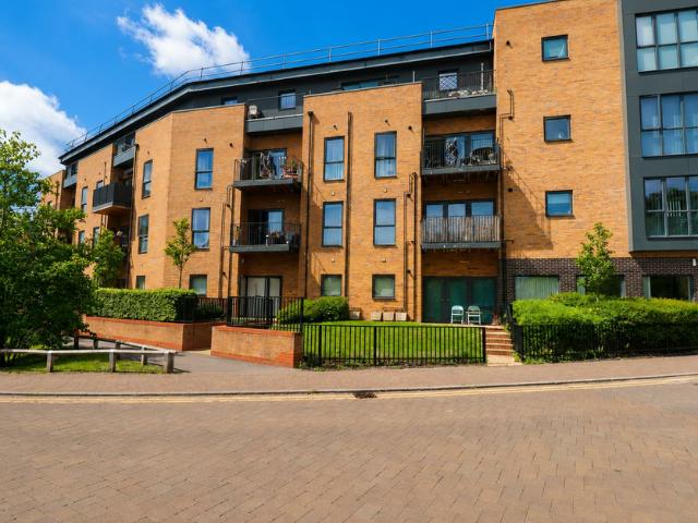 Apartment at Dyson Drive, Greater London