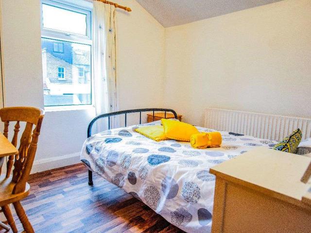 Room at Embleton Road, Greater London