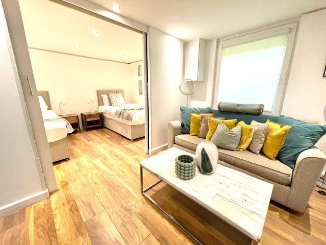 Apartment at Emmanuel Road, Cambridge