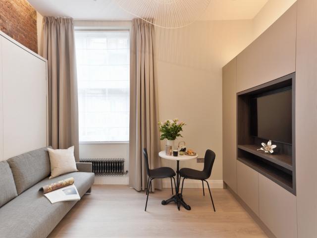 Apartment at Emperor's Gate, Greater London