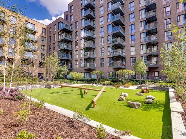 Apartment at Endymion Road, Greater London