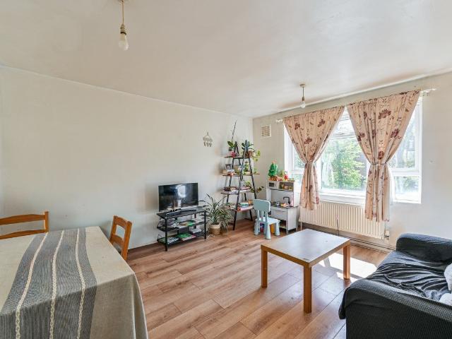 Apartment at Endymion Road, Greater London