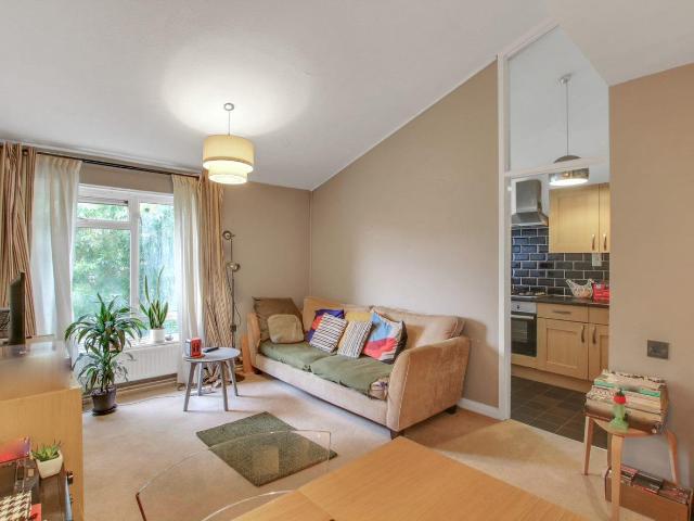 apartment at Enfield Close, Uxbridge, London, UB8, United Kingdom