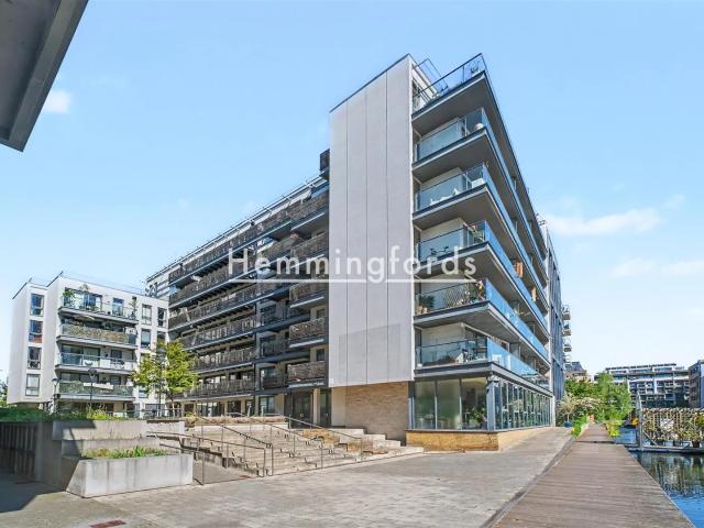 Apartment at Enfield Road, Greater London