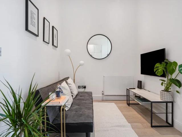 Apartment at England's Lane, Greater London