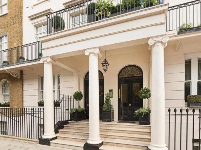 Apartment at Eaton Square, City of Westminster