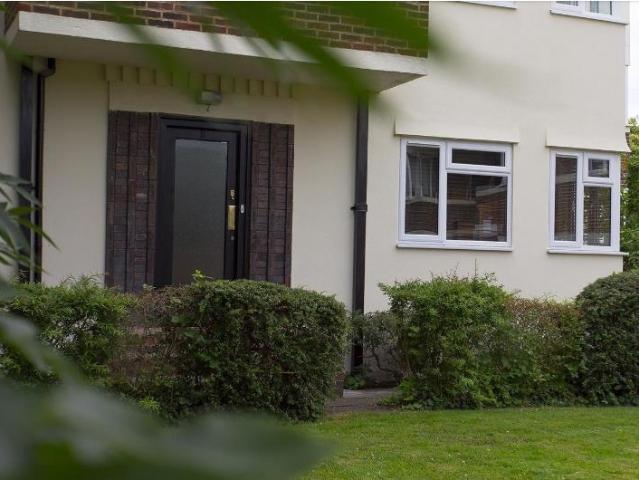 Apartment at Eaton Rise, Greater London