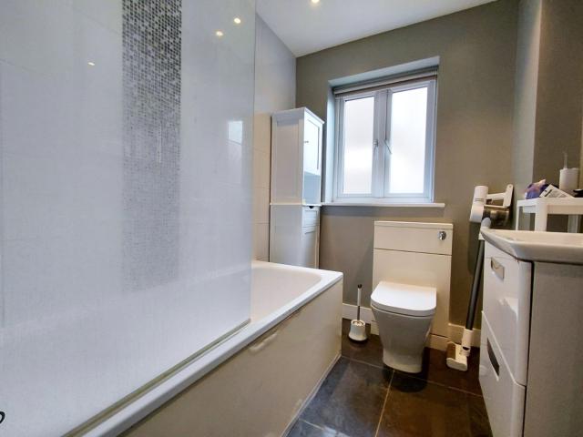 Apartment at Eaton Rise, Greater London