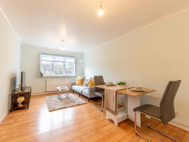 Apartment at Eagle Drive, Greater London