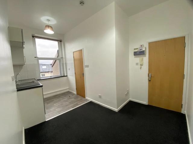 Apartment at Eagle Parade, High Peak