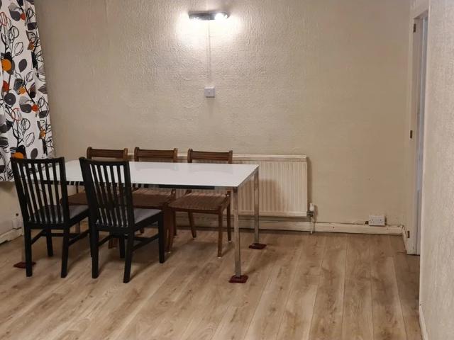 Apartment at Eagle Road, Greater London