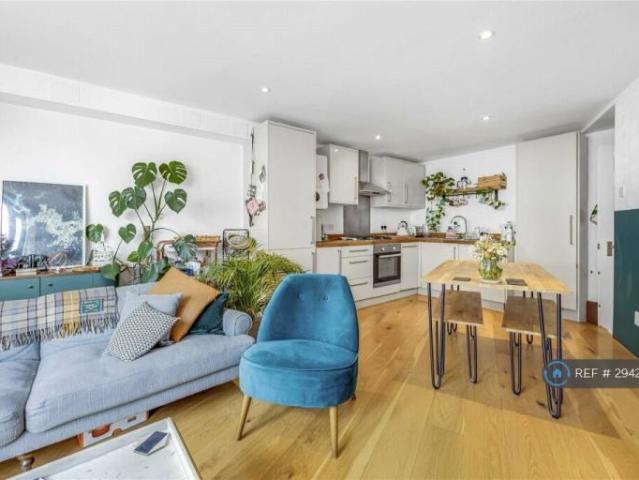 Apartment at Eardley Road, Greater London