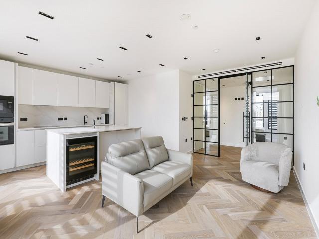 Apartment at Earl's Court Gardens, Greater London